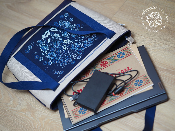 Tašky na notebook :: Modrotlač Lucia DOVALOVÁ